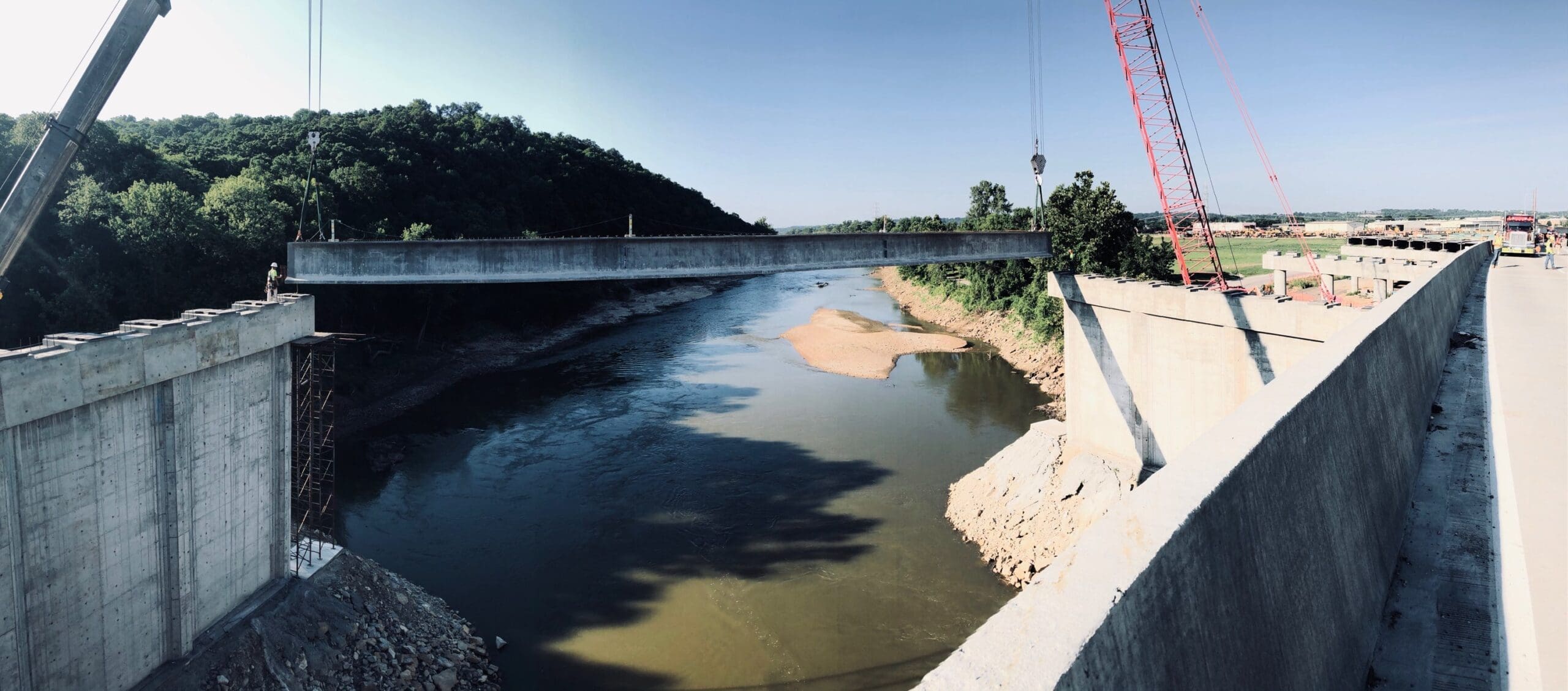 I-44 Bridges over Meramec River- KCI ConstructionKCI Construction